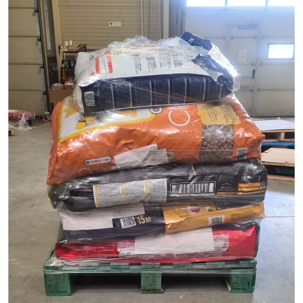 Palet Mix Brand-uri, Hrana pentru Caini, Saci Deteriorati, 247 Kg, RRP ...